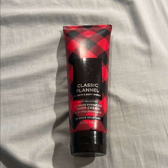 Bath & Body Works | Grooming | Bath Body Works Classic Flannel Red ...